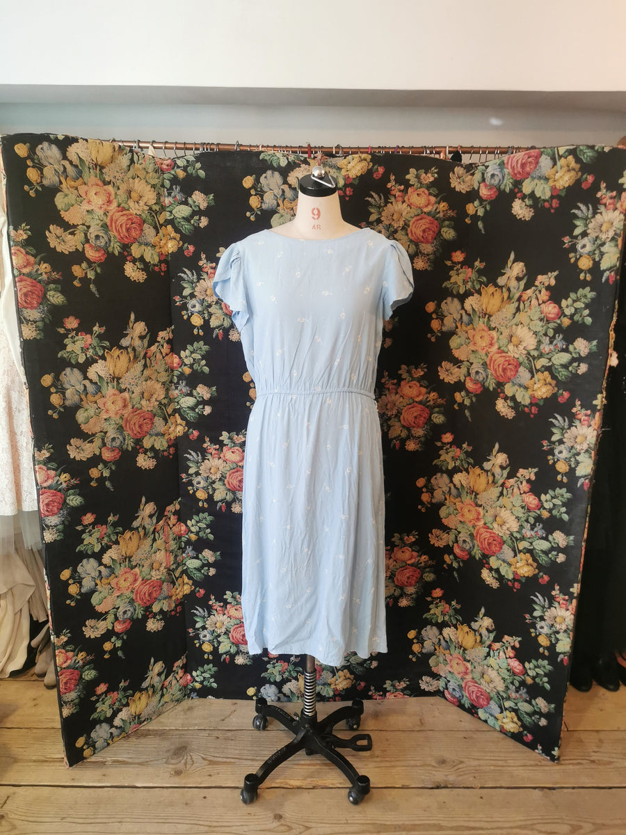 Richard Shops light blue dress – Hope and Harlequin